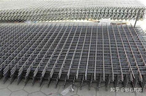 振动筛筛网怎么选4种筛网对比对骨料质量的影响使用寿命及生产成本 知乎