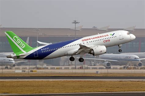 Китайският лидер Трябва да постигнем повече пробиви в производство на високотехнологично оборудване