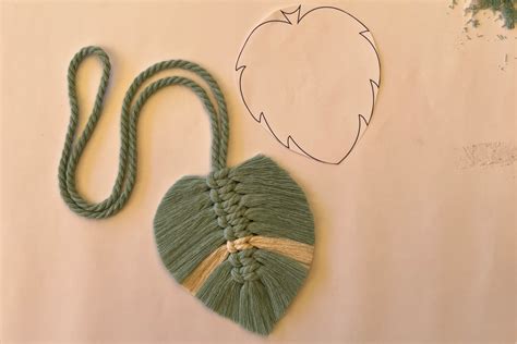 How To Make Macrame Feathers My Mum The Dreamer