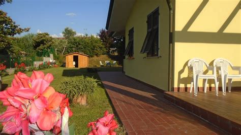 Villa Singola In Vendita A Massa Marina Di In Marina Di Massa Tuscany Italy For Sale 12749731