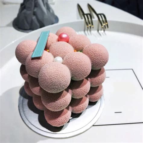 6 Continuous Rubiks Cube Magic Ball Mousse แม่พิมพ์เบเกอรี่เค้กซิลิโคน