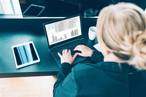 How To Hide And Unhide Columns Rows And Cells In Excel