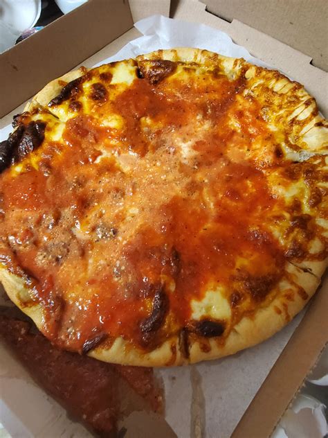 458 Best Chicago Deep Dish Pizza Images On Pholder Food Food Porn