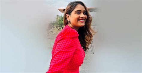 പുതുതലമുറയിലെ റൈറ്റിങ് സെൻസേഷൻ 300 കോപ്പിയിൽ നിന്ന് അരലക്ഷത്തിലേക്ക്