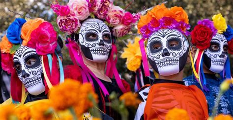 13 Cultural Traditions Around The World Every Traveler Should Experience