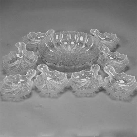 Lot 085 Nine Pcs Of Sandwich Clear Overshot Glass 8 Leaf Dishes And 9