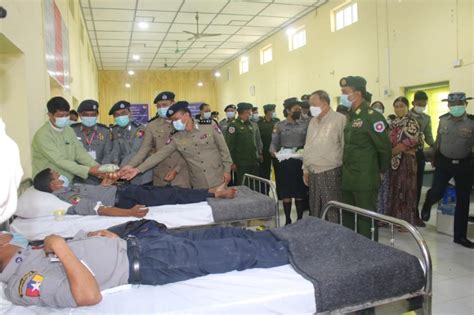 ၇၅ နှစ်မြောက် စိန်ရတုပြည်ထောင်စုနေ့အား ဂုဏ်ပြုသောအားဖြင့် စစ်တွေမြို့၌ စုပေါင်းသွေး လှူဒါန်း