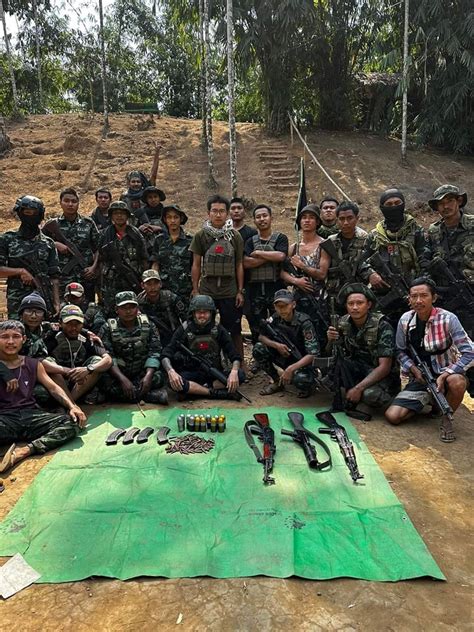 ရေးတွင် ခံသင်းတံတားစစ်ဆေးရေး ဂိတ်မှူး လိုက်ပါလာသည့် ကားကို တိုက်ခိုက်ခဲ့ရာ စစ်ကောင်စီ လက်အောက်ခံ