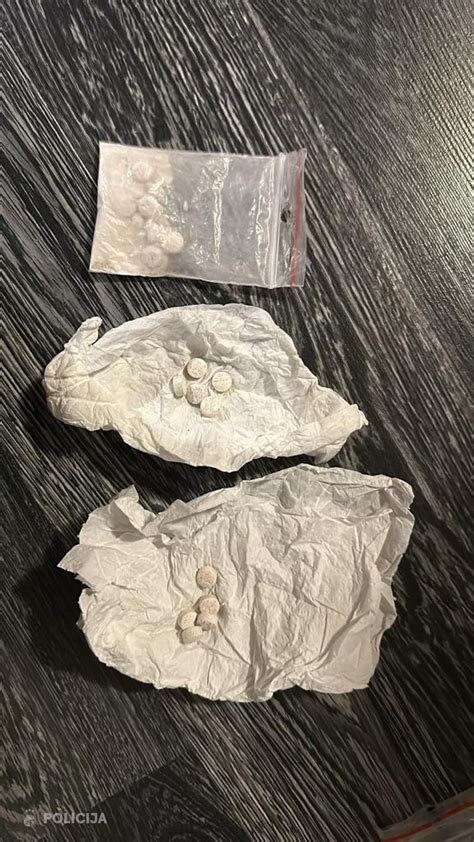 ФОТО Полиция задержала юношей которые торговали наркотиками через Telegram каналы