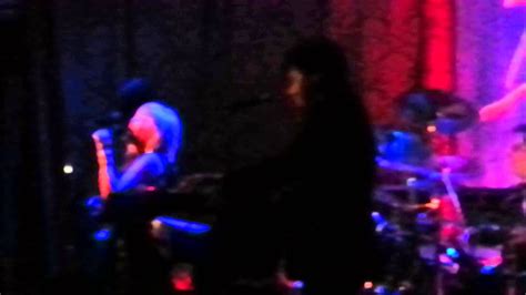 Terri Nunn And Berlin Perform Take My Breath Away Youtube