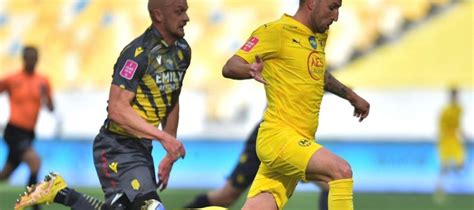 Рух ледь не зіпсував тренерський дебют Едмара Команда №1