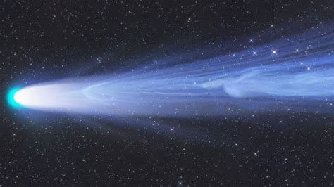 Blazing Comet Tail Is Whipped By Solar Winds In Astonishing Astronomy
