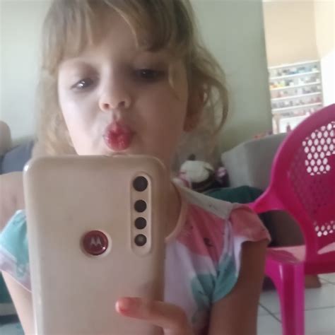 Anna Júlia Youtube
