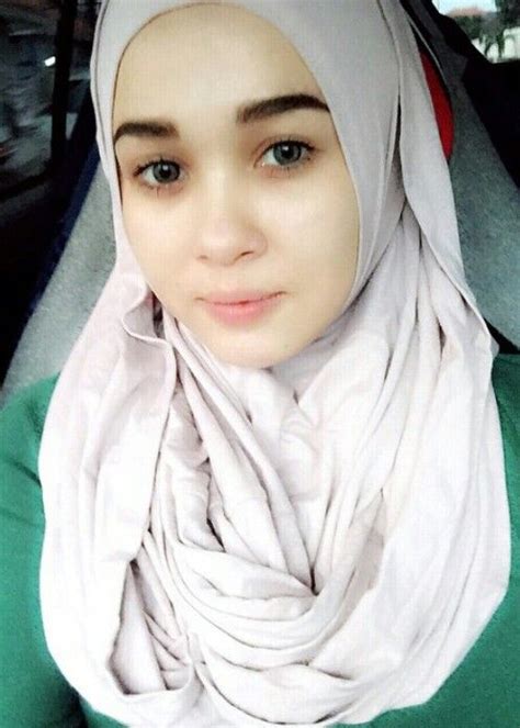 Hijabis Beautiful Hijab Girl Beautiful Hijab Beautiful Asian Girls