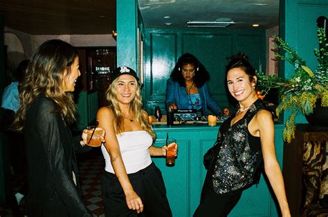 Lesbian Bars Comeback Iconic Haunts Close New Spaces Take Root