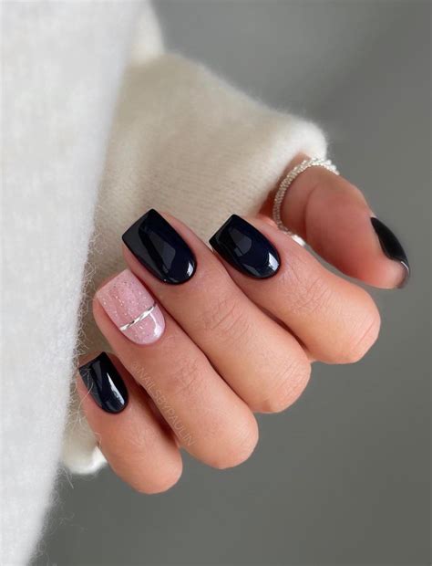 30 Gorgeous Black Nails For A Stylish Manicure Black Nail Designs