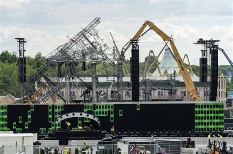 Tomorrowland Opens After Building New Main Stage