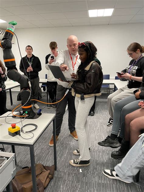 Igus Uk On Linkedin Automation Robotics Engineeringuk