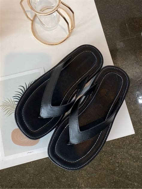 슈렐라 데일리 가죽 플립플랍 심플 모던 베이직 스티치 스퀘어 여성 쿠션 통굽 쪼리 슬리퍼