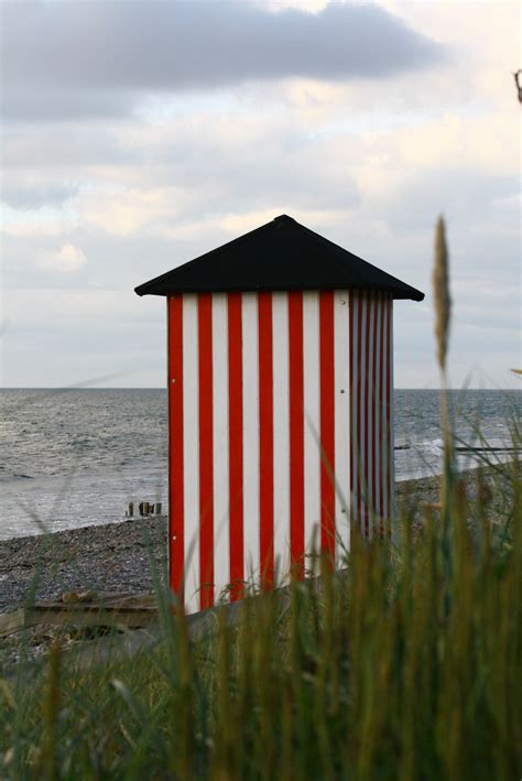 무료 이미지 바닷가 바다 연안 대양 바람 여름 탑 여행 휴일 휴가 농촌 지역 해변 오두막 1880x2816 514232 무료 이미지