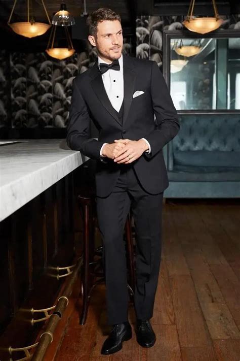 Difference Between Tux Vs Suit