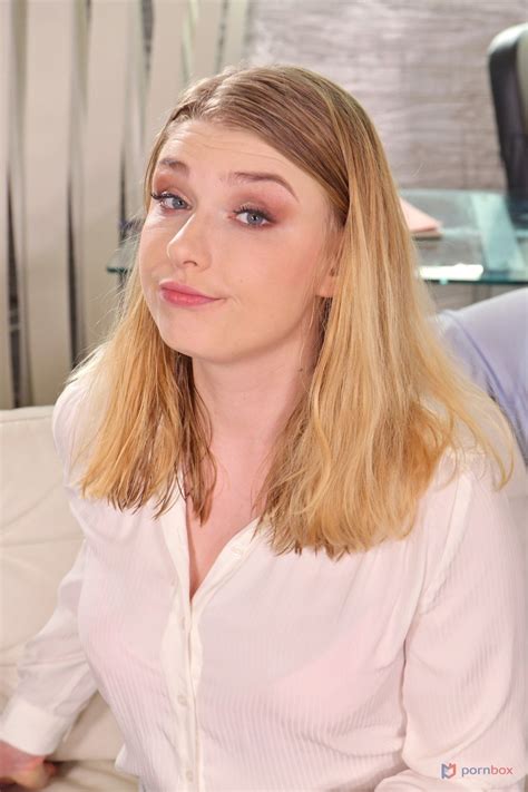 Lucy Heart Wallpics Net Wallpapers Photos Pictures Backgrounds