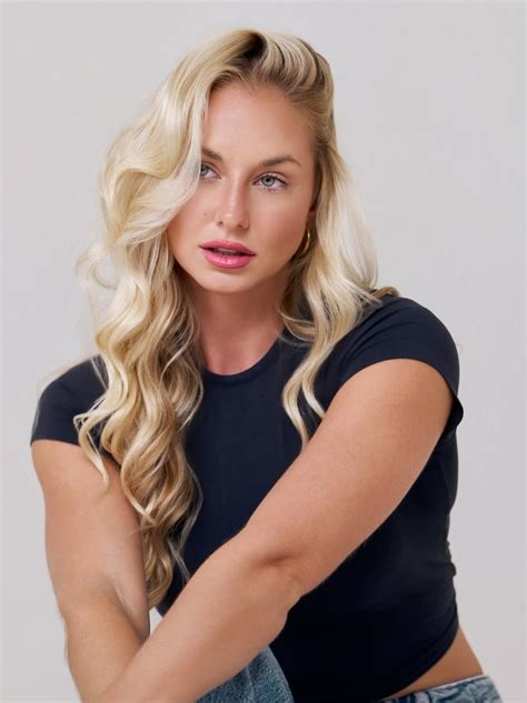 Taylor Gallo Sexy