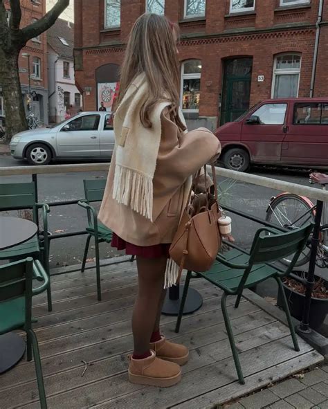 Fashionable Uggs Outfit Ideas For A Cozy Yet Stylish Look