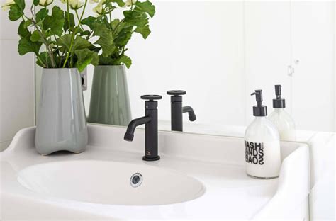 Producent armatury łazienkowej i kuchennej - Laveo- Laveo