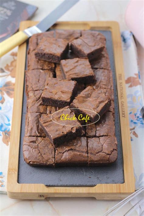 บราวนี่ สูตรขนมทำขาย เนื้อหนึบหน้าฟิล์มรสเข้มหวานน้อย สูตรทำขนมหวาน สูตรบราวนี่ สูตรทำคุ้กกี้