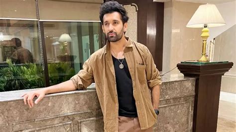 Arjun Aneja Actor Height Weight Age Girlfriend Biography And More