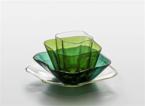 北欧の自然が育んだデザイン性の高い作品がずらり！ 【フィンランド・グラスアート 輝きと彩りのモダンデザイン／ムーミンの食卓とコンヴィヴィアル】 花人日和 暮らしを豊かに、私らしく