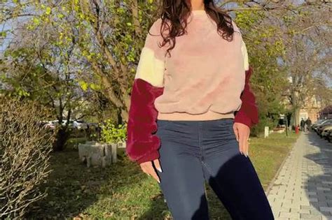 Flashing Gif Scrolller