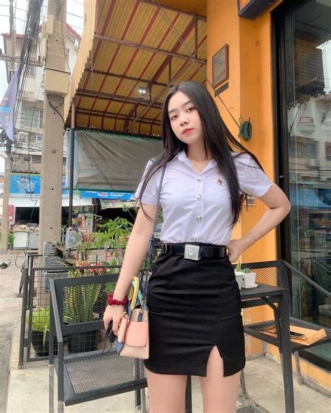 ปักพินโดย Indykabkab ใน Cute2 เสื้อผ้าแฟชั่น สไตล์แฟชั่น นางแบบ