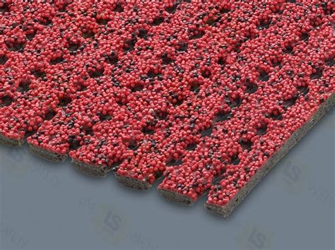 Покрытие грязезащитное противоскользящее для пола на улице Ako-Mat ...