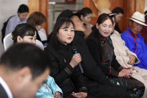 Түүхий эдийн үнэ өсвөл малчдын амьжиргаа бэлчээрийн доройтлын асуудлыг давхар шийдэх боломжтой