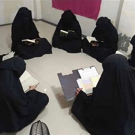 نیقاب تاجی سەرمە