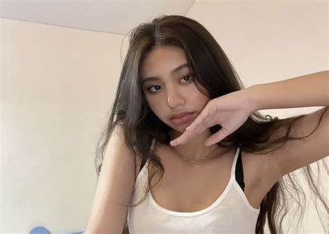 Pin Oleh Nini Di Micaella Mode Wanita Wanita Penyimpanan Foto