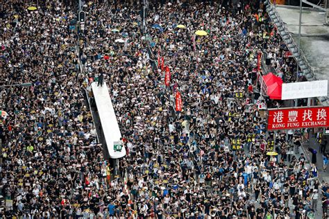 Dramatic Images From The Hong Kong Protests Abc News