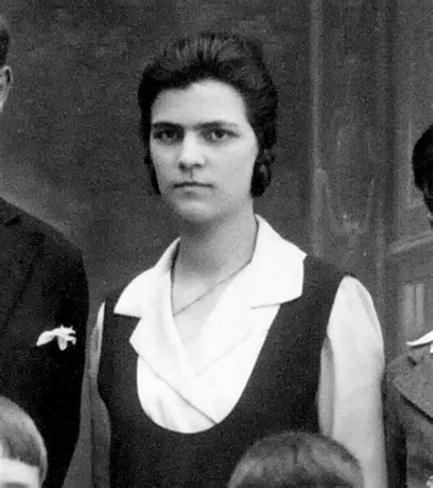 Élise Tavan Longeviquest