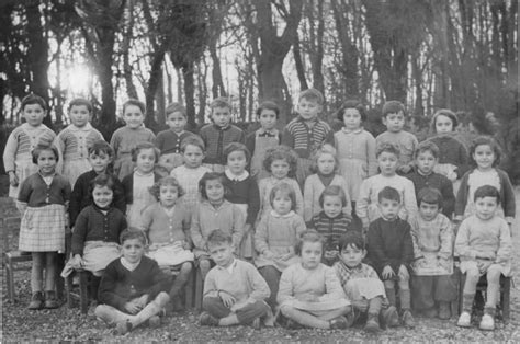 Photo De Classe Maternelle De 1952 école Centre 1 Et 2 Copains Davant