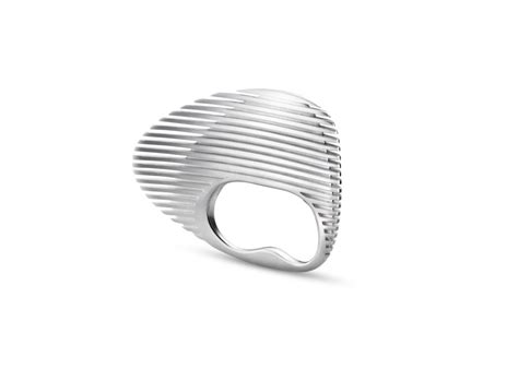 Zaha Hadid Designs Range Of Silver Jewellery For Georg Jensen