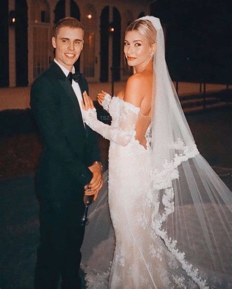 Pin By Ofelia Gómez On Justin Bieber Hailey Bieber Jailey Celebrity Wedding Dresses