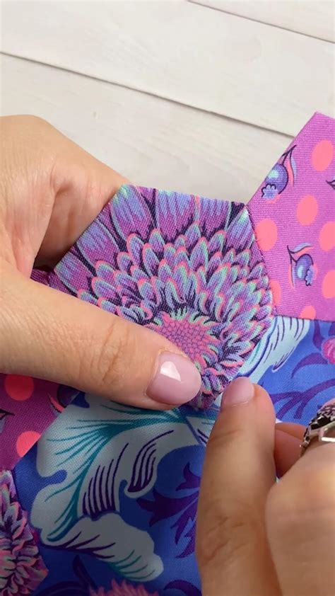 Epp Quilt Along Video English Paper Piecing Quilts Paper Piecing Quilts Quilt Sewing Patterns