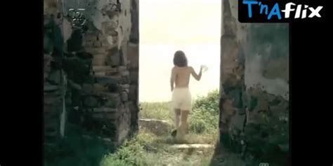 Aldine Muller Butt Breasts Scene In A Femea Do Mar