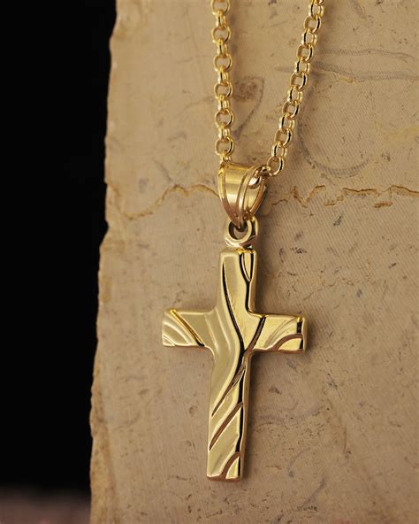 ყვითელი ოქროს ჯვრები Franco Fontana