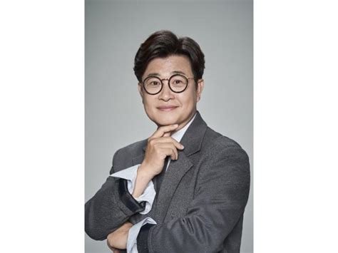 제2의 임영웅 찾아요김성주 미스터트롯2 합류 한국일보