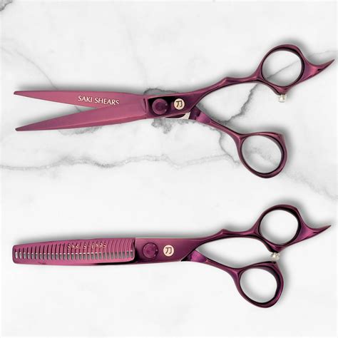 The Best Techniques For Razor Cutting Without Damaging Hair
