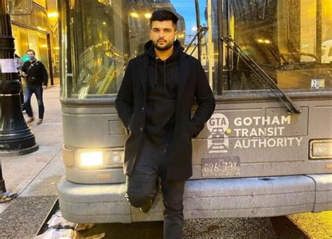 Haseeb Hussain Love Is Blind Cast Bio Age Net Worth