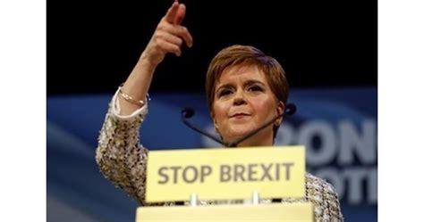 Стърджън внася искане за референдум за независимост на Шотландия